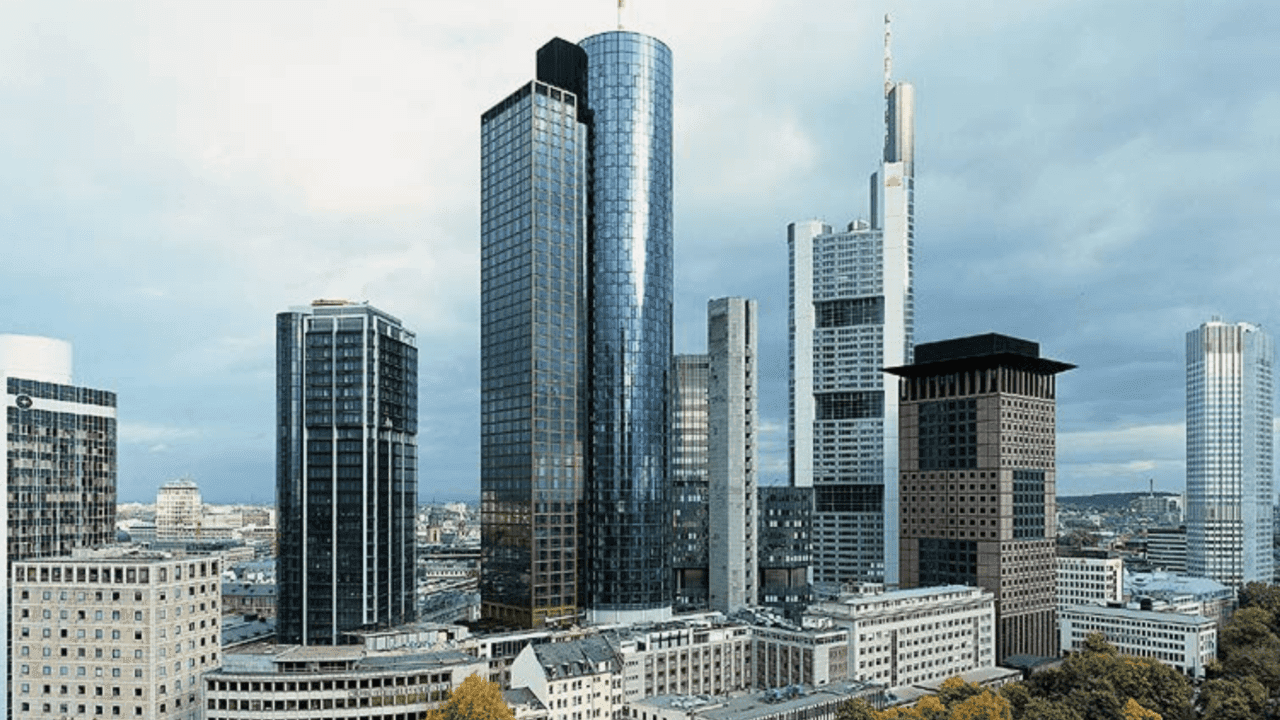 Things to do in Frankfurt | Must Do's from RÖMER to Maintower