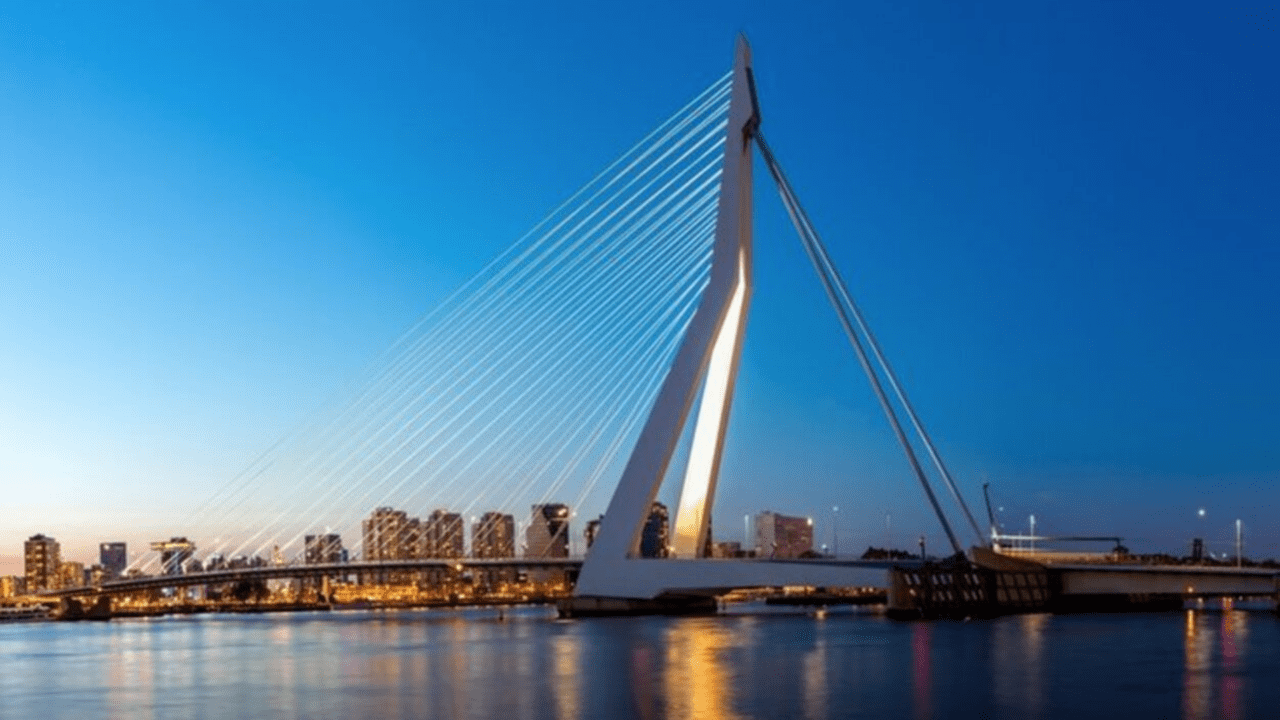 Most Unique Architecture in Rotterdam | City Game Rotterdam