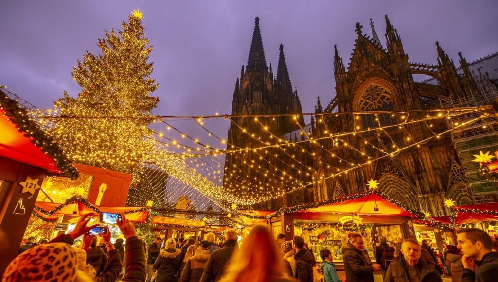 TOP 5 Christmas Markets in Cologne | Things to do in Cologne